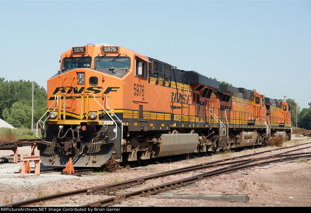 BNSF 5976
